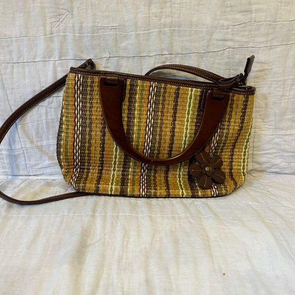 Relic | Bags | Relic Woven Flower Handbag | Poshmark